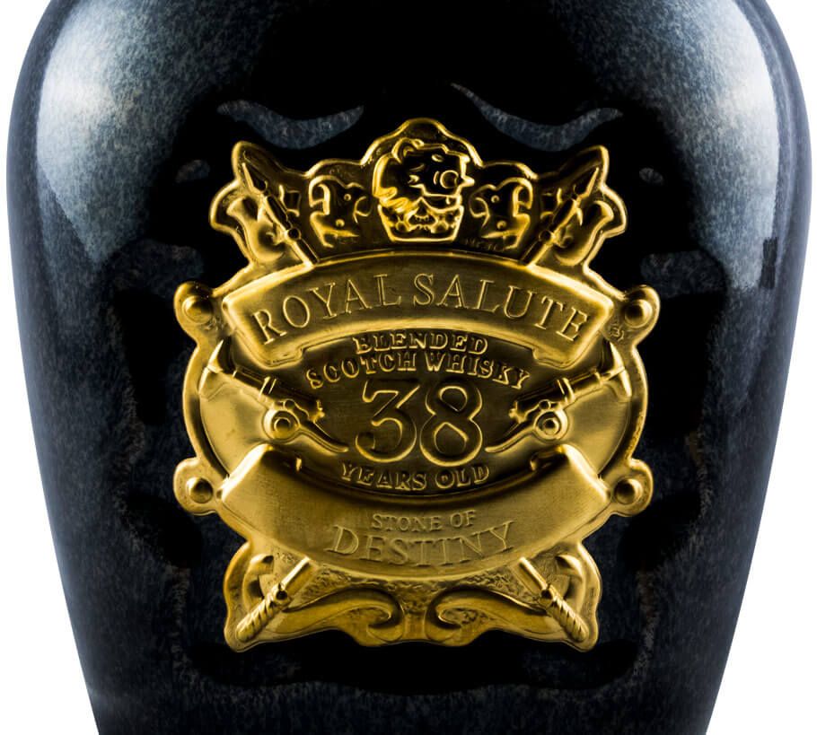 Chivas Regal 38 years Stone of Destiny 50cl